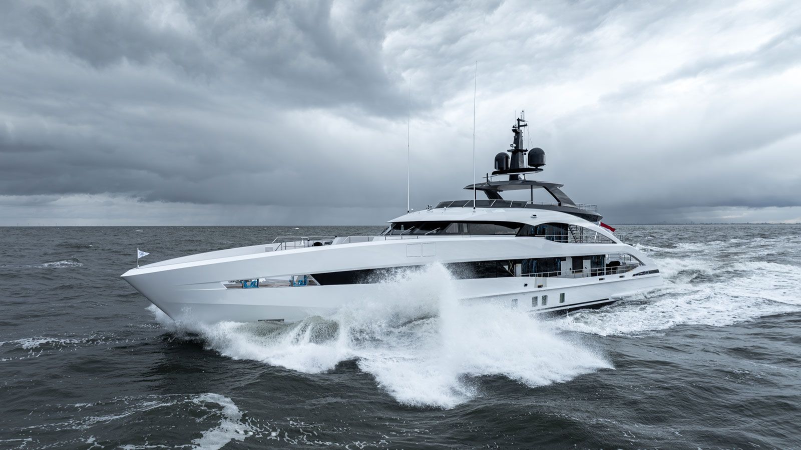 Alp yacht (Heesen Yachts, 49.98m, 2024)